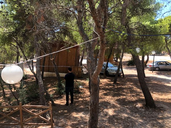 ΑΠΟΜΑΚΡΥΝΣΗ ΠΡΟΣΩΡΙΝΗΣ ΔΟΜΗΣ ΦΙΛΟΞΕΝΙΑΣ ΠΡΟΣΦΥΓΩΝ ΑΠΟ ΤΟ ΣΟΥΝΙΟ [ΑΥΓ ...