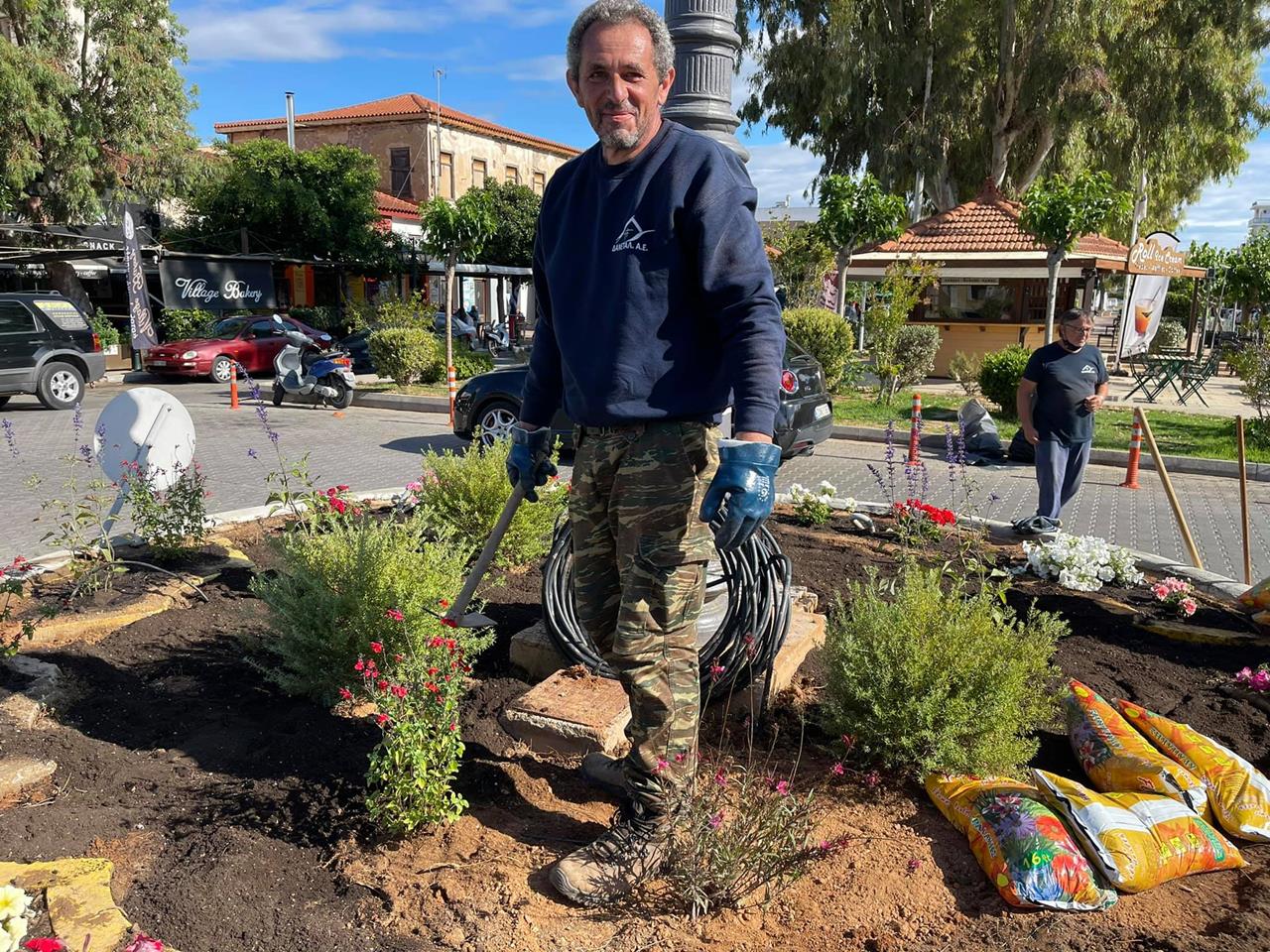 ΦΥΤΕΥΣΗ ΚΑΛΛΩΠΙΣΤΙΚΩΝ ΦΥΤΩΝ ΣΤΟΝ ΚΟΜΒΟ ΕΘΝΙΚΗΣ ΤΡΑΠΕΖΑΣ [ΙΑΝ. 2021 ...