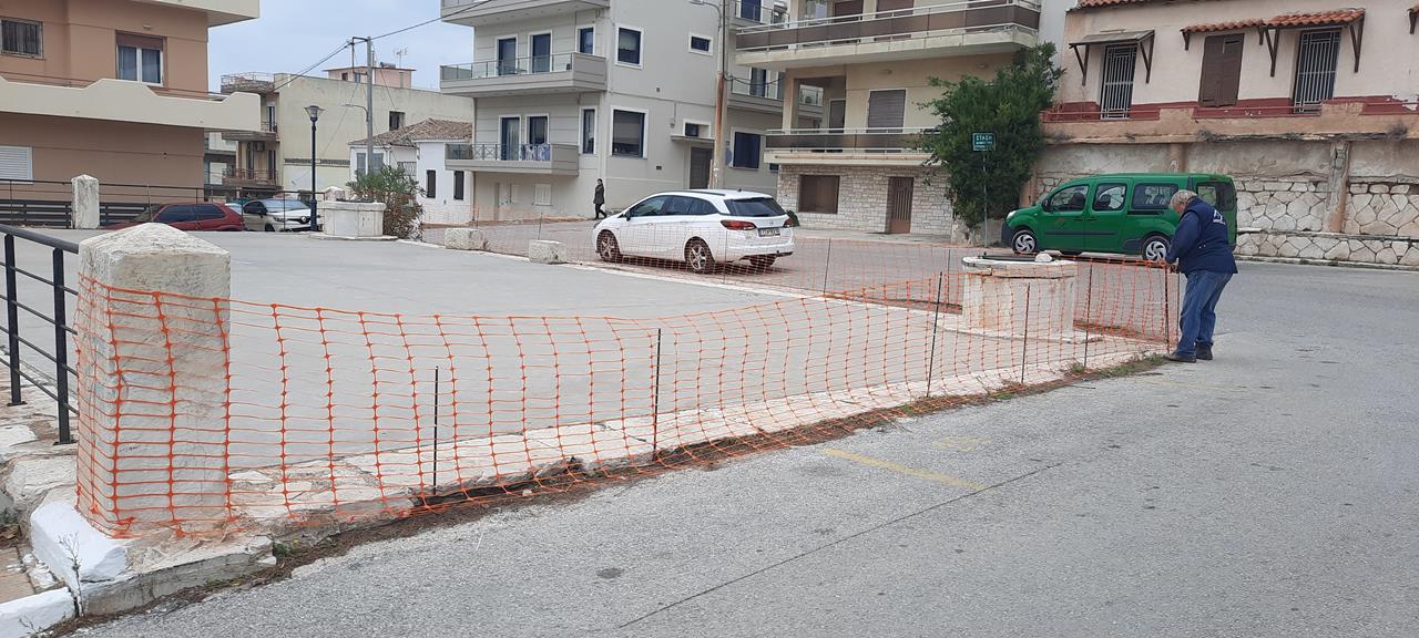 ΤΟΠΟΘΕΤΗΣΗ ΠΡΟΣΤΑΤΕΥΤΙΚΟΥ ΔΙΧΤΥΟΥ ΣΤΗ ΔΕΞΑΜΕΝΗ, ΑΓ. ΑΝΔΡΕΑΣ, ΛΑΥΡΙΟ ...