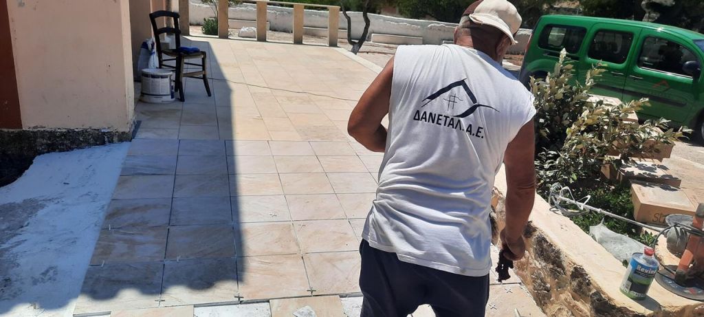 ΤΟΠΟΘΕΤΗΣΗ ΠΛΑΚΙΔΙΩΝ ΣΤΟΝ Ι.Ν. ΑΓ. ΓΕΩΡΓΙΟΥ, ΒΓΕΘΙ, ΚΕΡΑΤΕΑ – [ΙΟΥΛ ...